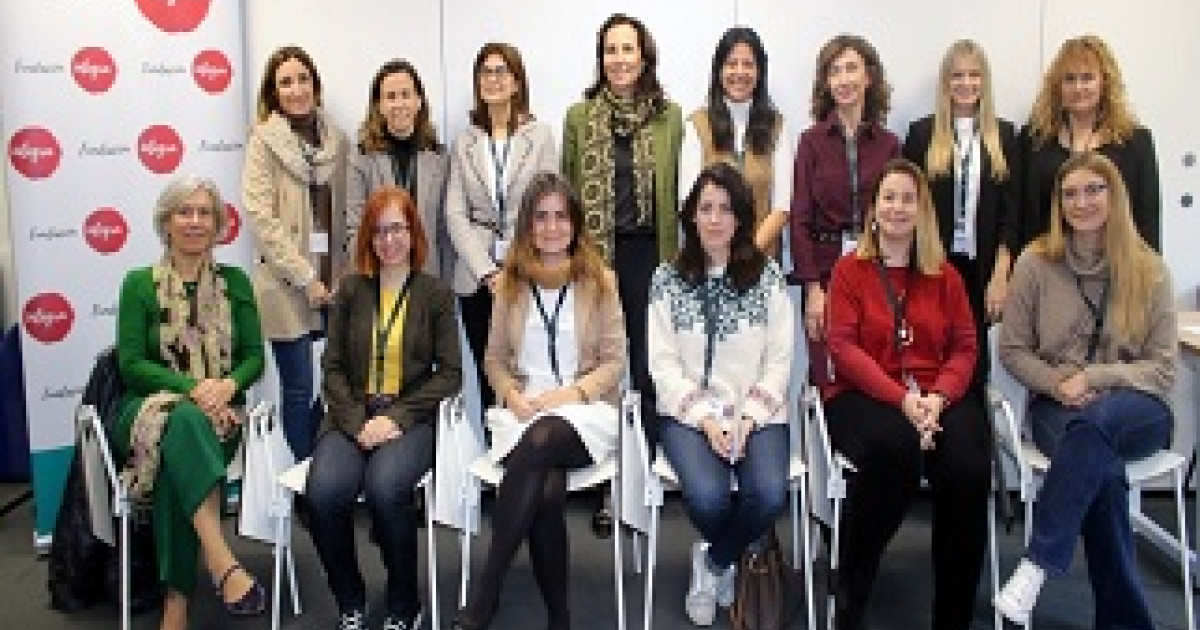 Banco Santander y Fundación Integra apoyan a la mujer