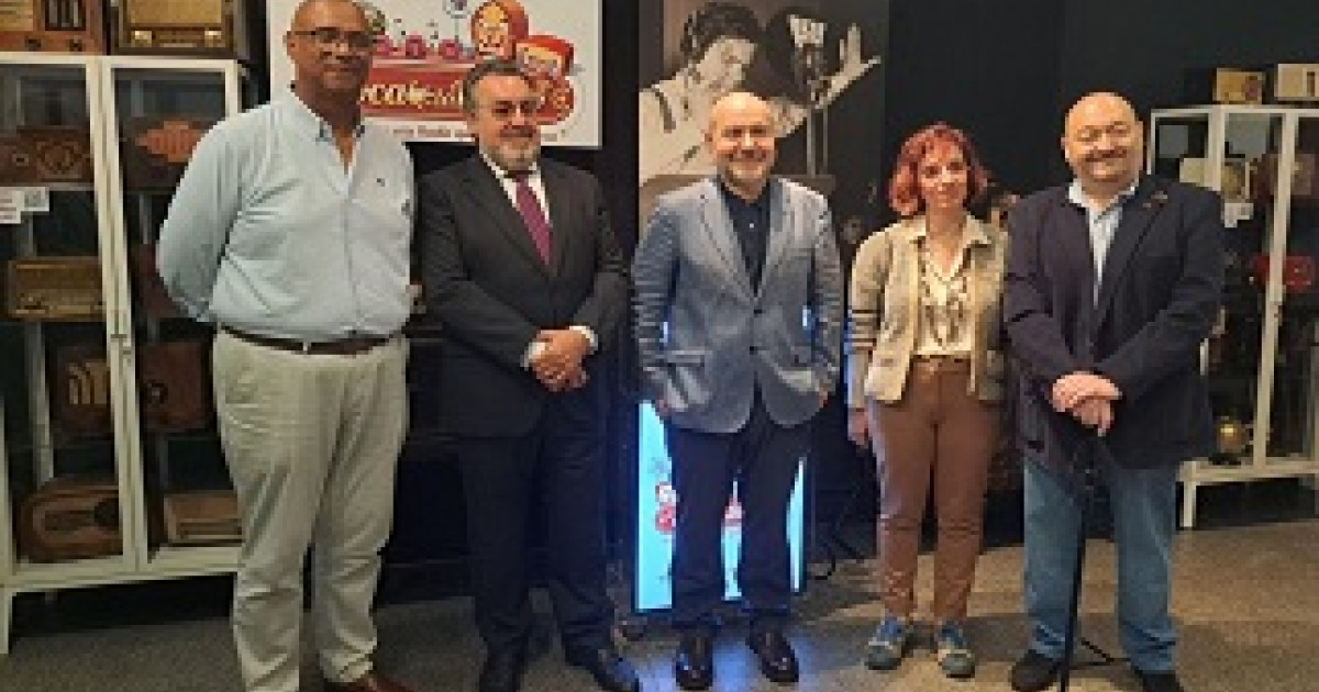 Exposición TOCA LA RADIO, viaje al siglo XX radiofónico